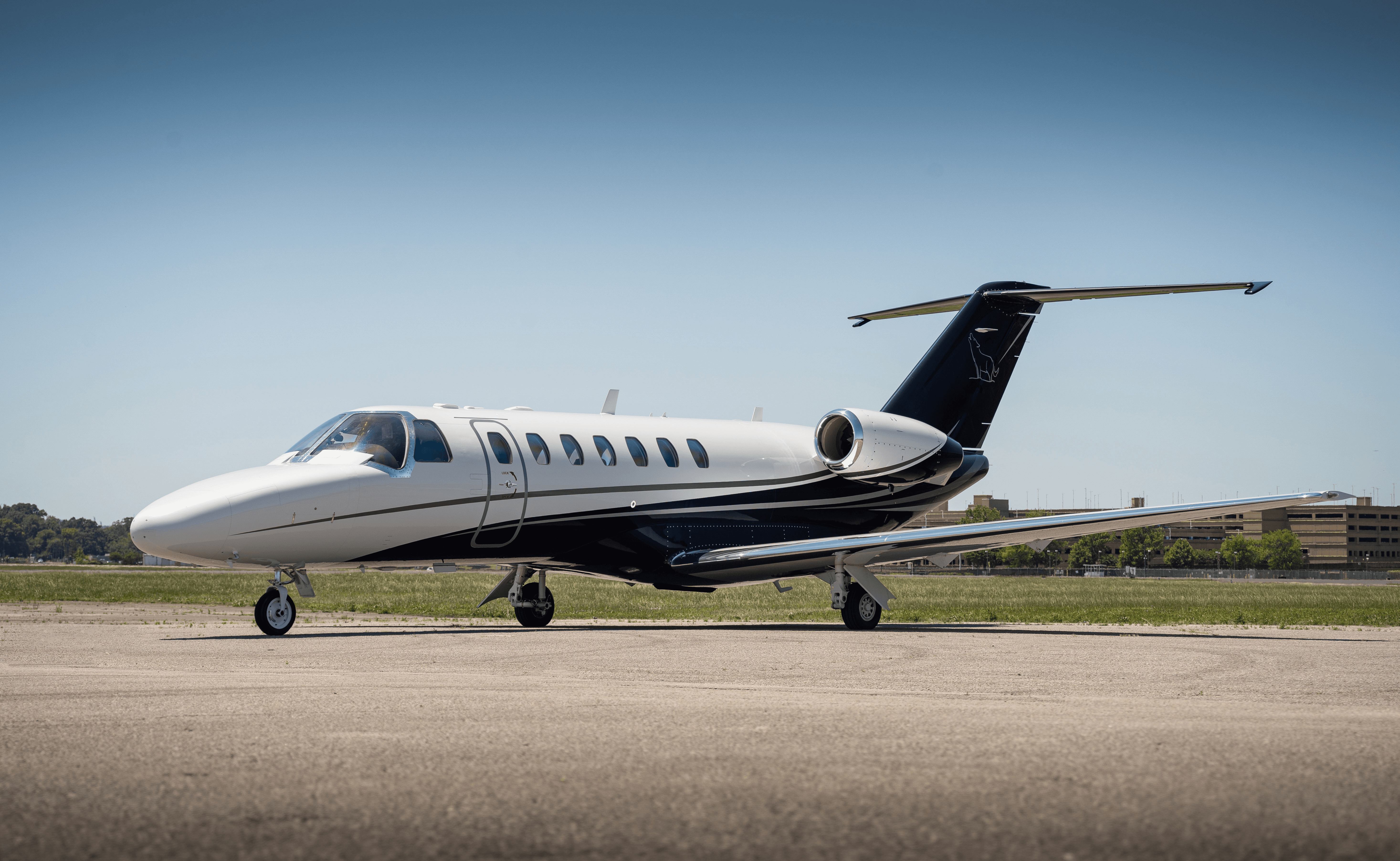 Light Charter Jets for Short Distance Flights | Jets.com